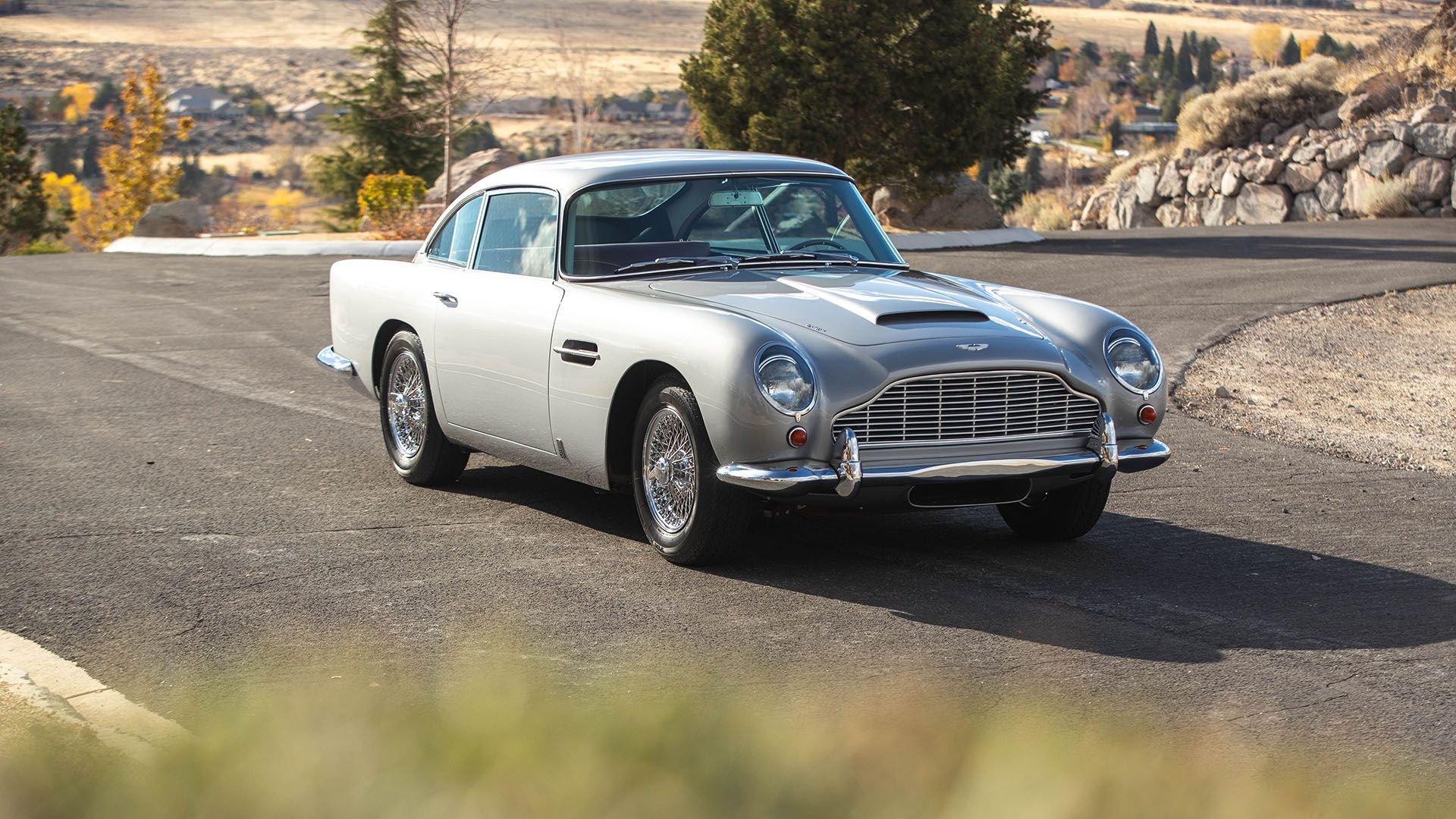UK Classic Car Auctions in 2026: What Recent ... | Youngtimers UK